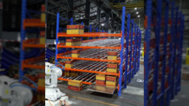Loading Robot and Buffer Conveyor - บริษัท นวอินเตอร์เทค จำกัด